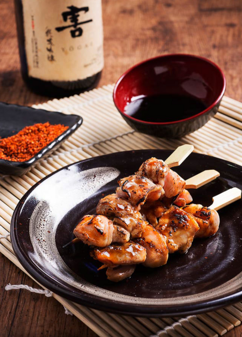 Yakitori: La Guía Completa para Descubrir el Auténtico Sabor de Japón